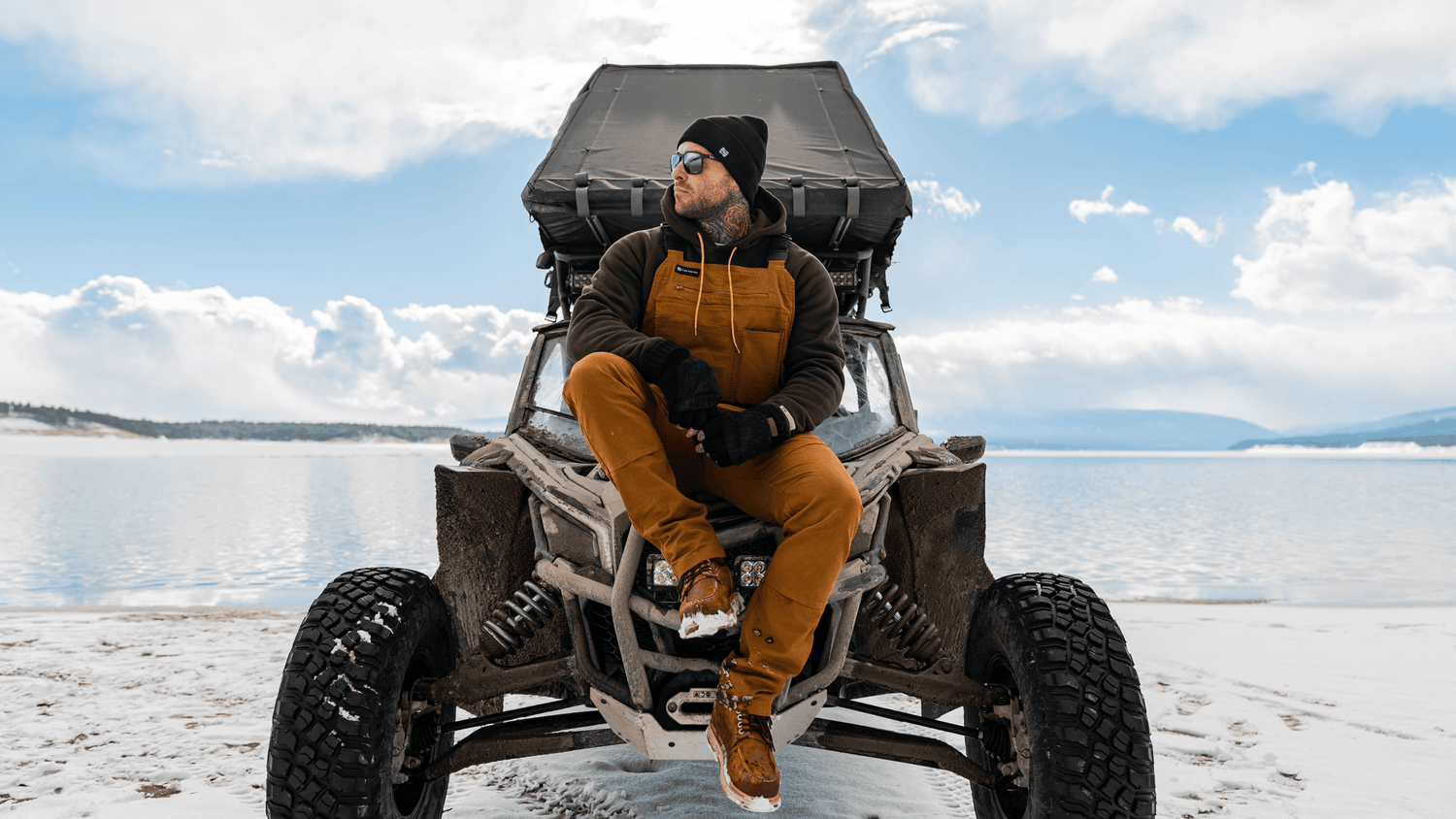 LOOK BOOK – FLAG NOR FAIL