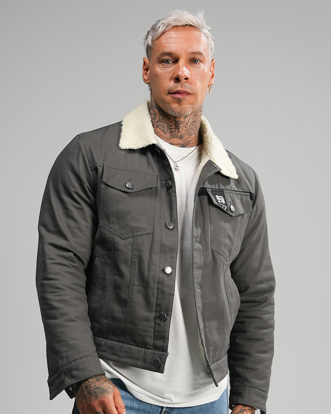 NEW ARRIVALS – FLAG NOR FAIL